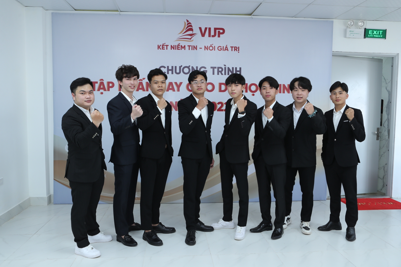 VIJP GROUP - CHƯƠNG TRÌNH TẬP HUẤN BAY CHO DU HỌC SINH 2022 - VIJP GROUP