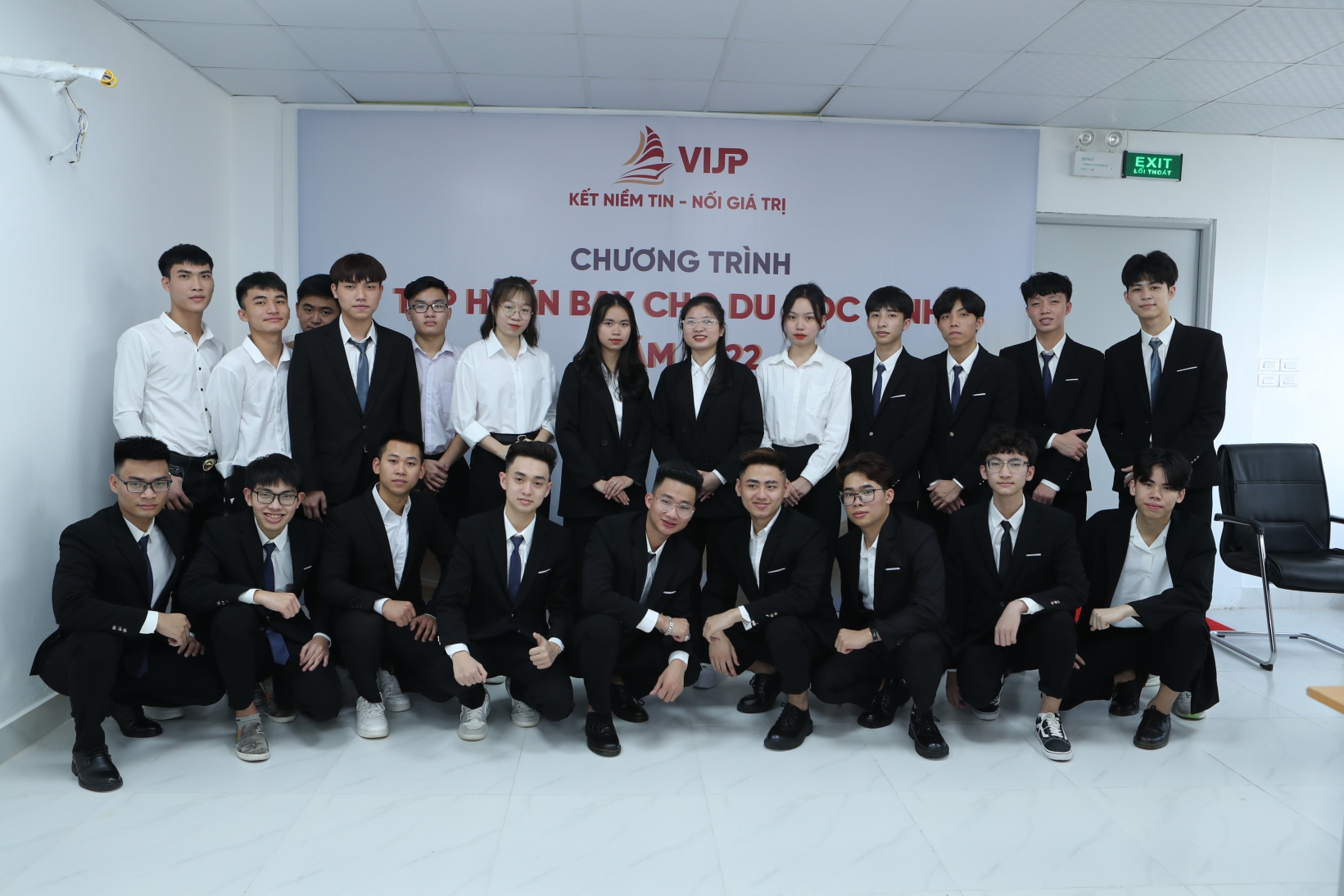 VIJP GROUP - CHƯƠNG TRÌNH TẬP HUẤN BAY CHO DU HỌC SINH 2022 - VIJP GROUP